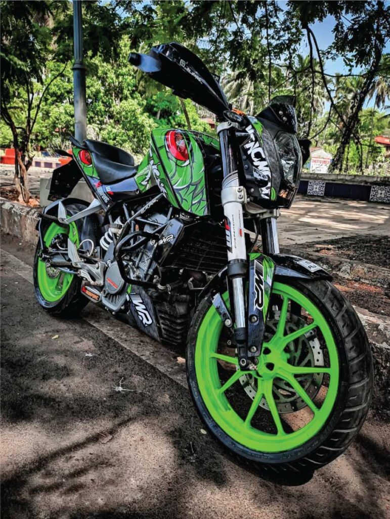 KTM Duke Venomous Green Design (Axor Helmet Based) 125-200-390 (BS4-BS6 ...
