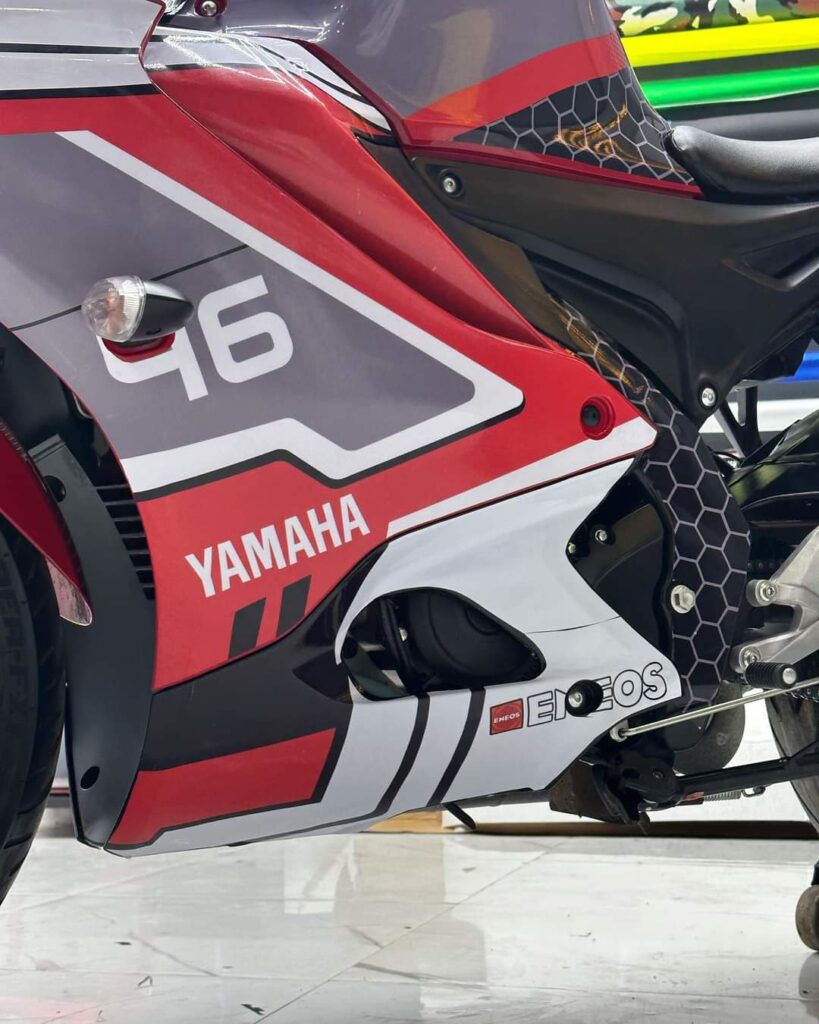 Yamaha V4 Storm Design [Full Body Edge To Edge Wrap / Decal / Sticker ...